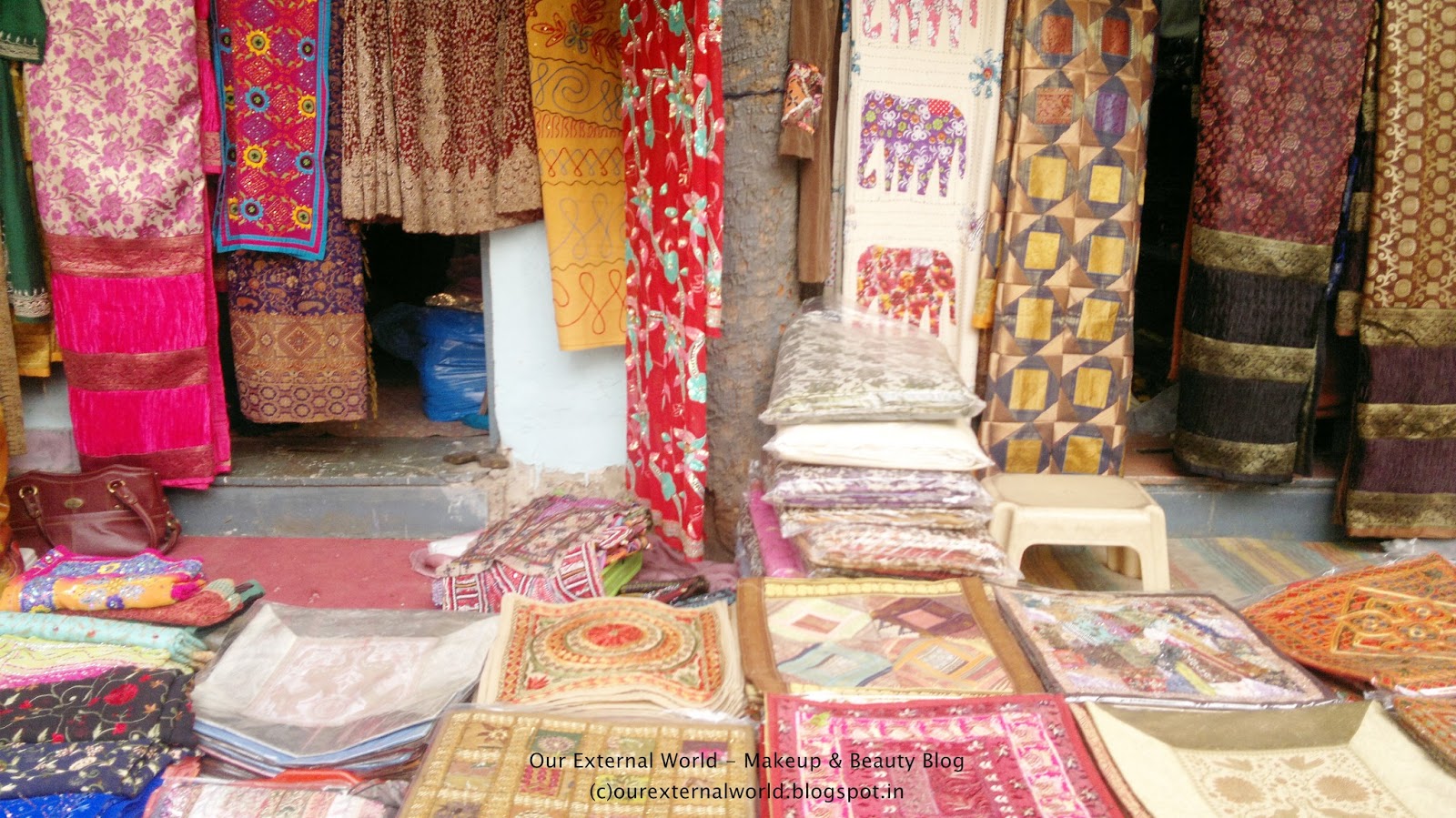 A Walk Through Janpath