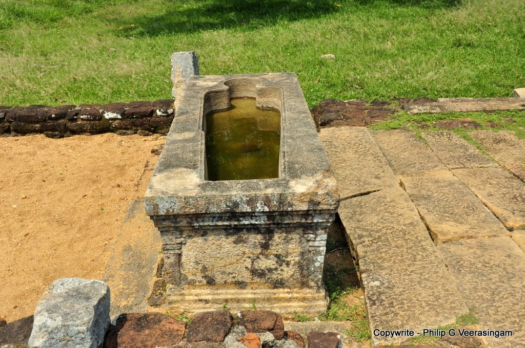 Images of Sri Lanka on blogspot.com: Ancient Hospital, Mihinthale ...