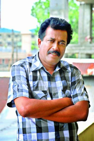 Faruk ahmed - ফারুক আহমেদ - Amader Biggapon