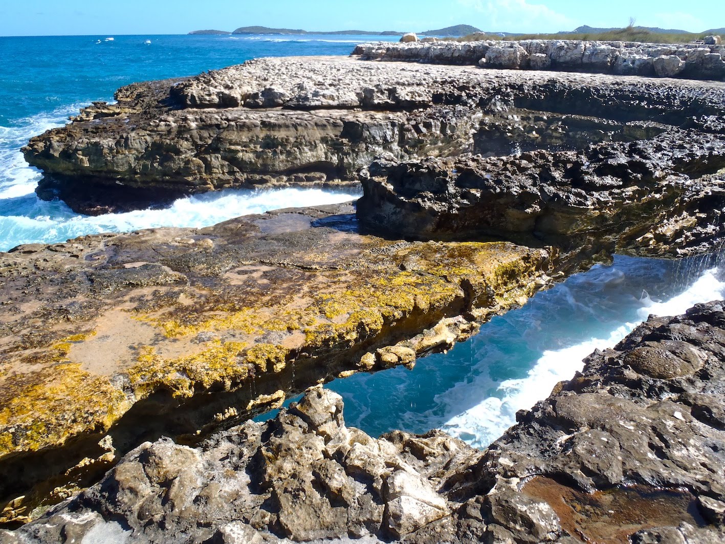 Faraway: Devils Bridge Antigua