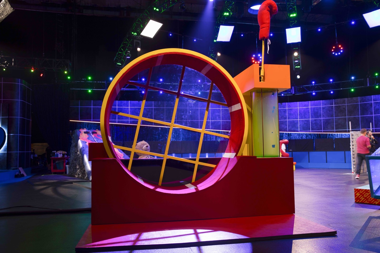 NickALive!: First Look At The New 'Double Dare' On Nickelodeon