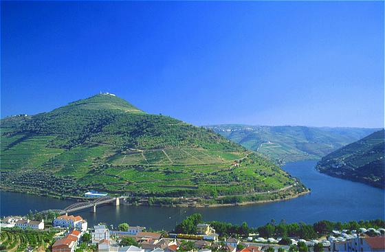 COUSAS E LOUSAS: O RIO DOURO E O VINHO DO PORTO
