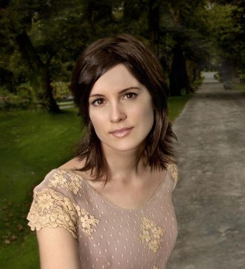 cleveland854321: SHE KNOWS