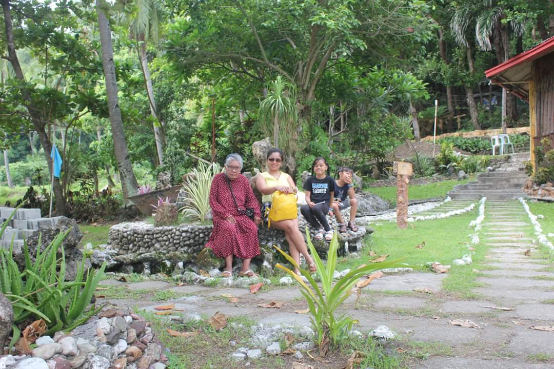 Dianne's Quest for Life&Fashion: Punta hagdan beach resort aniniy Antique