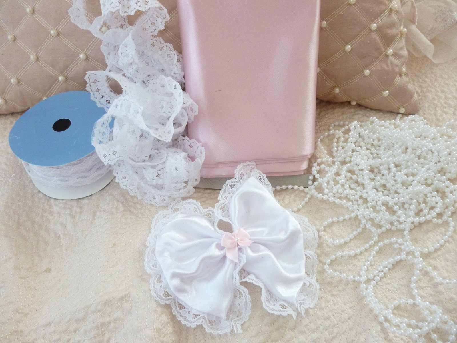 Magic Pearl Heart: Tutorial GIGANTIC Bow Necklace (Hime-fy any outfit!)