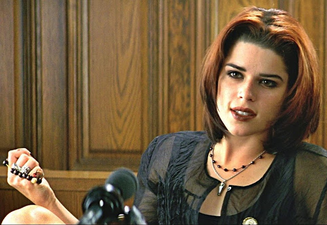 Movie Lovers Reviews: Wild Things (1998) - Denise Richards On Fire