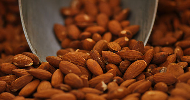 10 benefícios da amêndoa para a saúde - InAlgarve