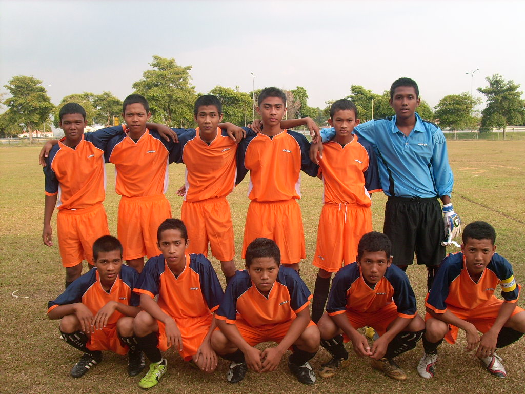 PERSATUAN PENGADIL BOLASEPAK DAERAH KOTA SETAR: SMK LANGGAR