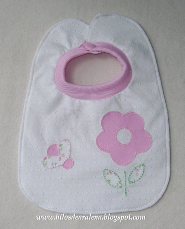 Baberos con lazo o broche? ~ Hilos de Aralena