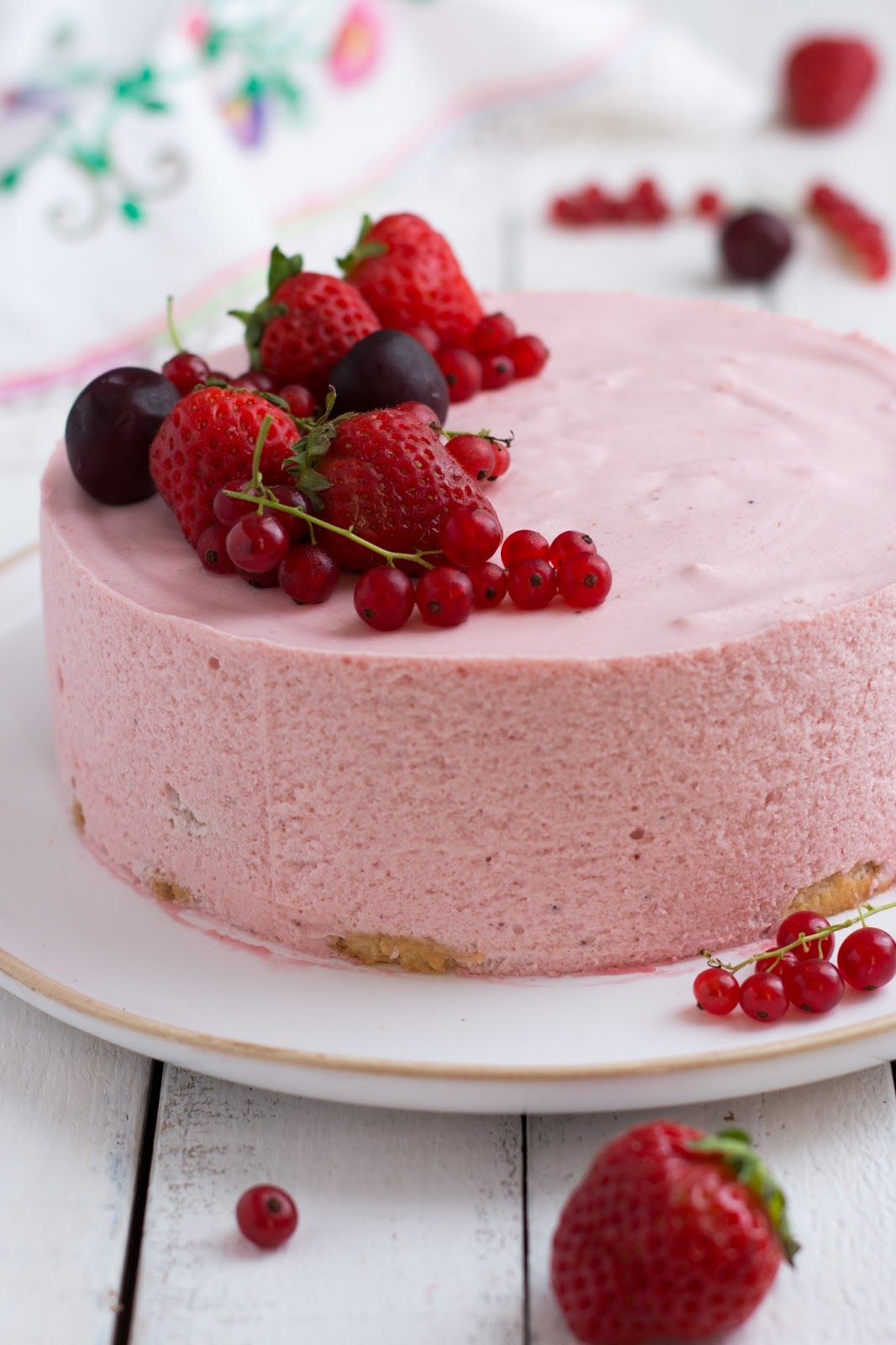 Chic, Chic, Chocolat...: Gâteau mousse de fraises {recette simple et ...