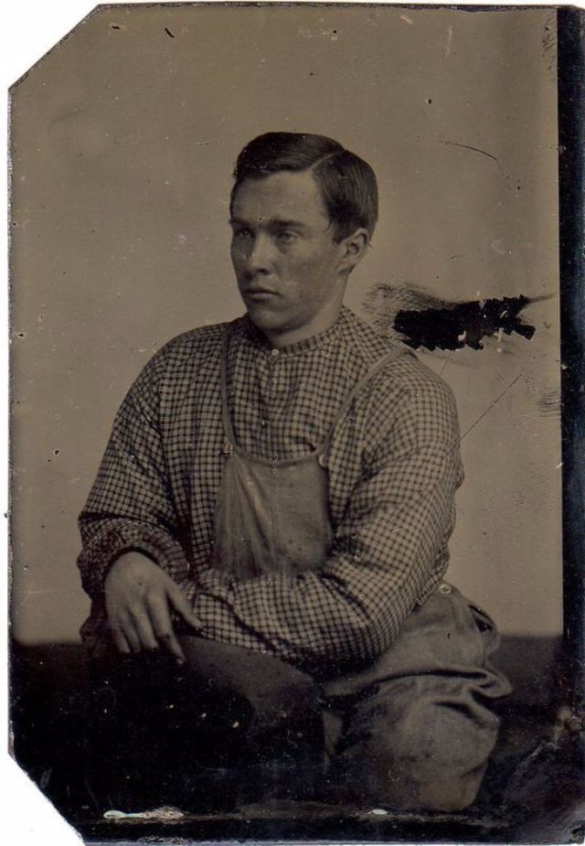 Victorian Working Class: 22 Portrait Photos of Male Workers From ...