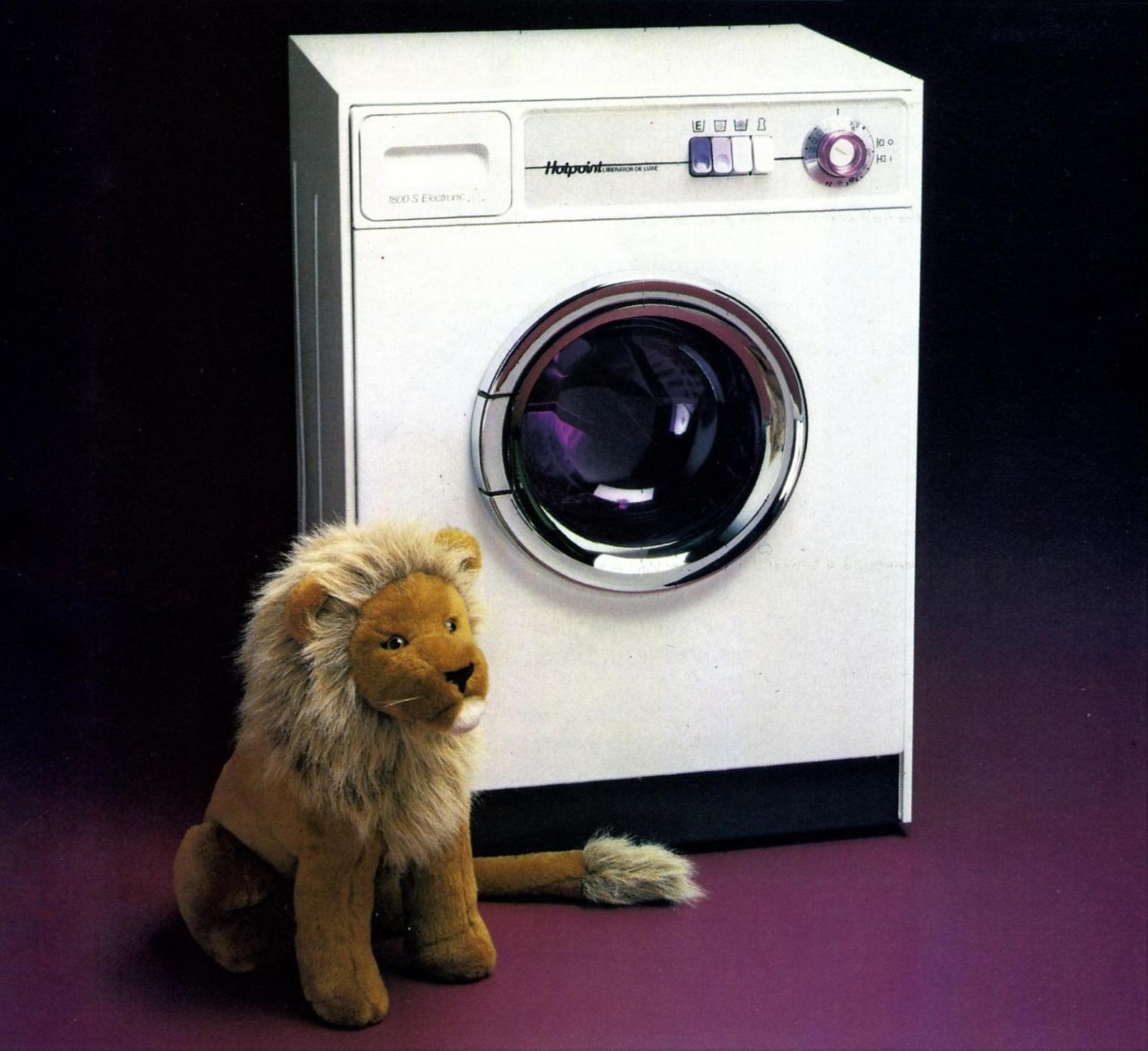 Hotpoint 1851 Liberator De Luxe Washing Machine 1975