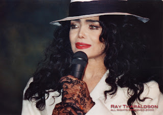 WRLTHD: La Toya Jackson Writes Of Brother's Death