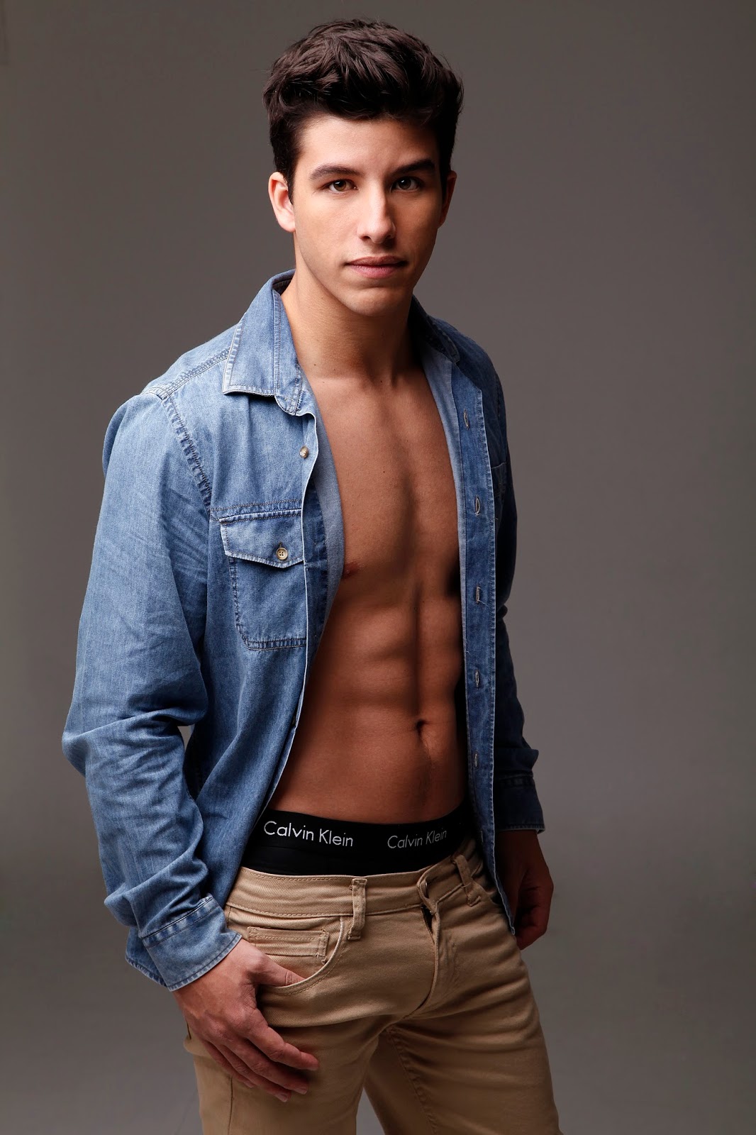 Ricky Tavares exibe boa forma para novo personagem - Acesso Cultural