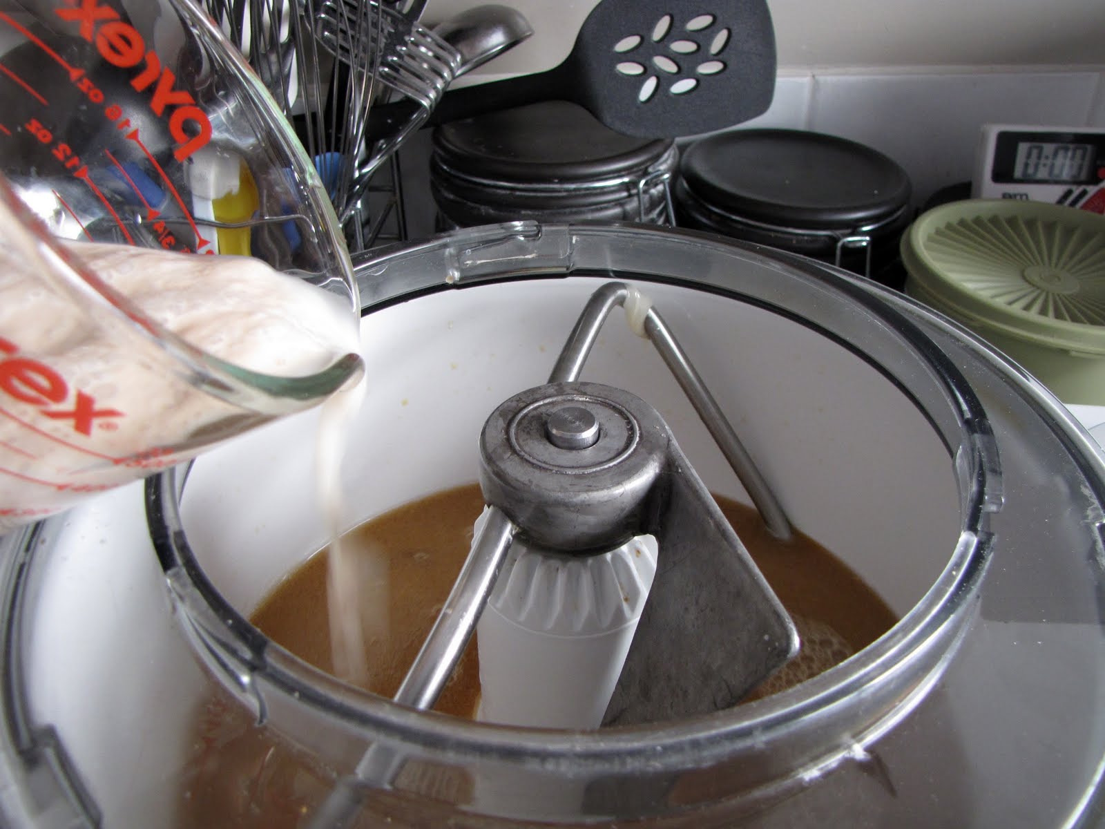 Homemaking Pilgrim: Tutorial: Making Homemade Bread