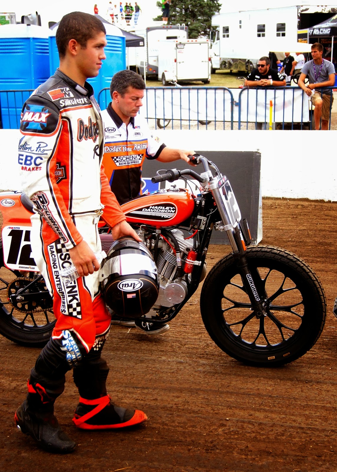 Noot: Baker & Atherton sign with Harley-Davidson