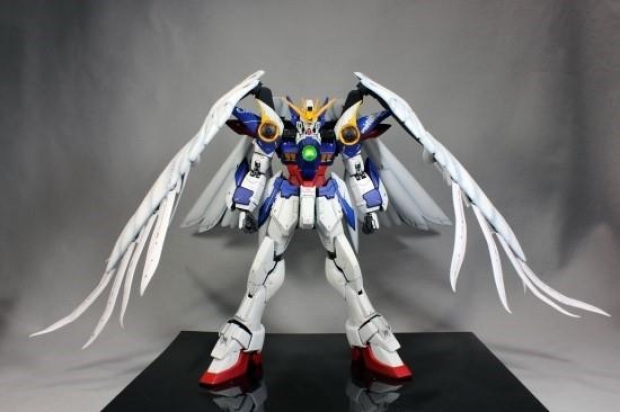 Custom Build: PG 1/60 Wing Gundam Zero Custom EW ver.