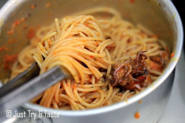 Spaghetti alla Marinara dengan Seafood | Just Try & Taste