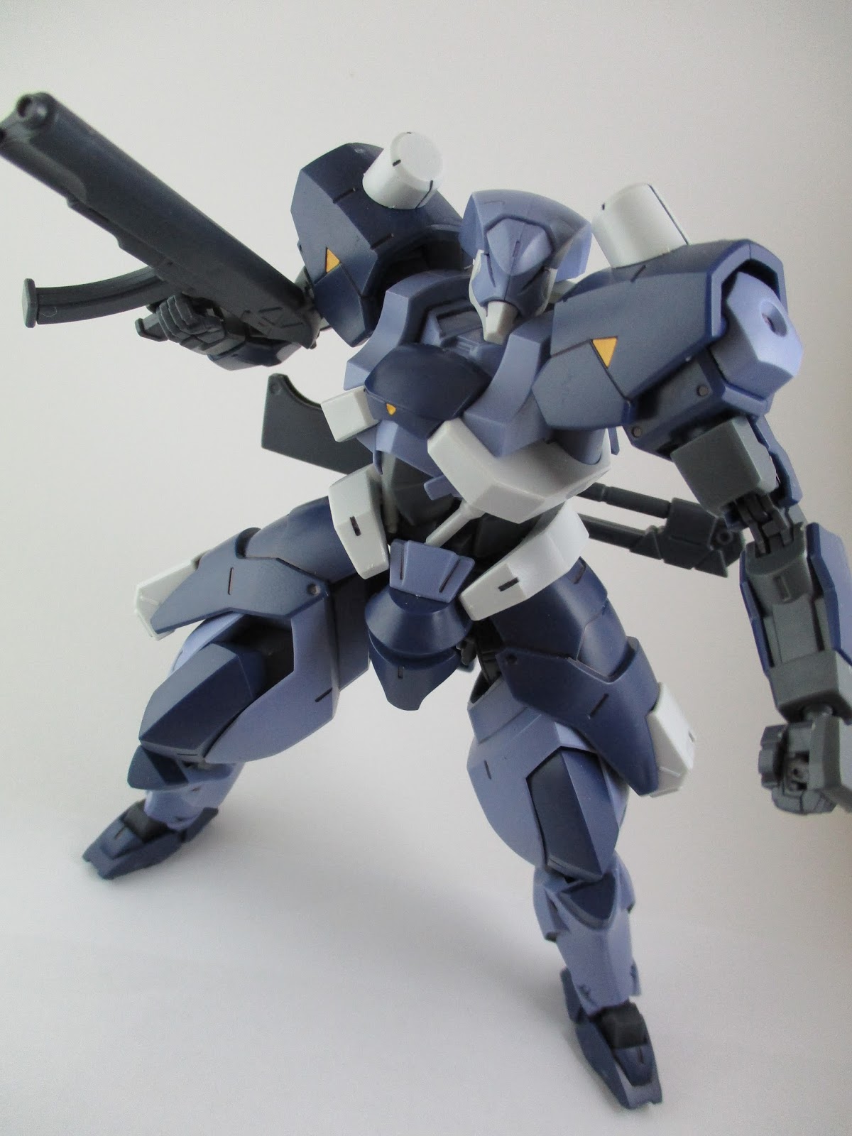 Lightning Quantum's Base: HG 1/144 Hyakuren Gallery