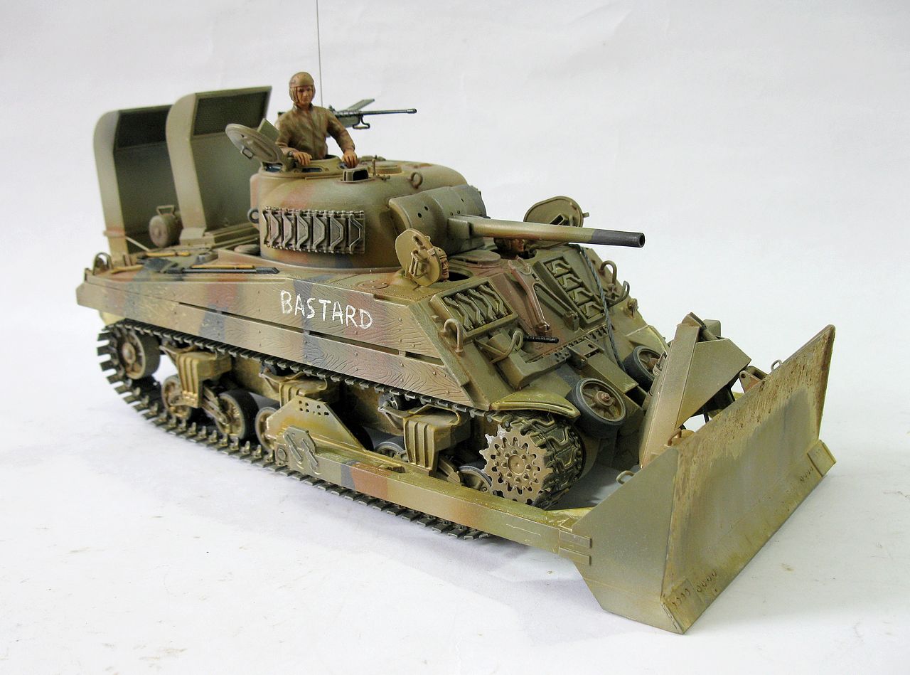 Panzerserra Bunker- Military Scale Models in 1/35 scale: M4A3 Sherman ...