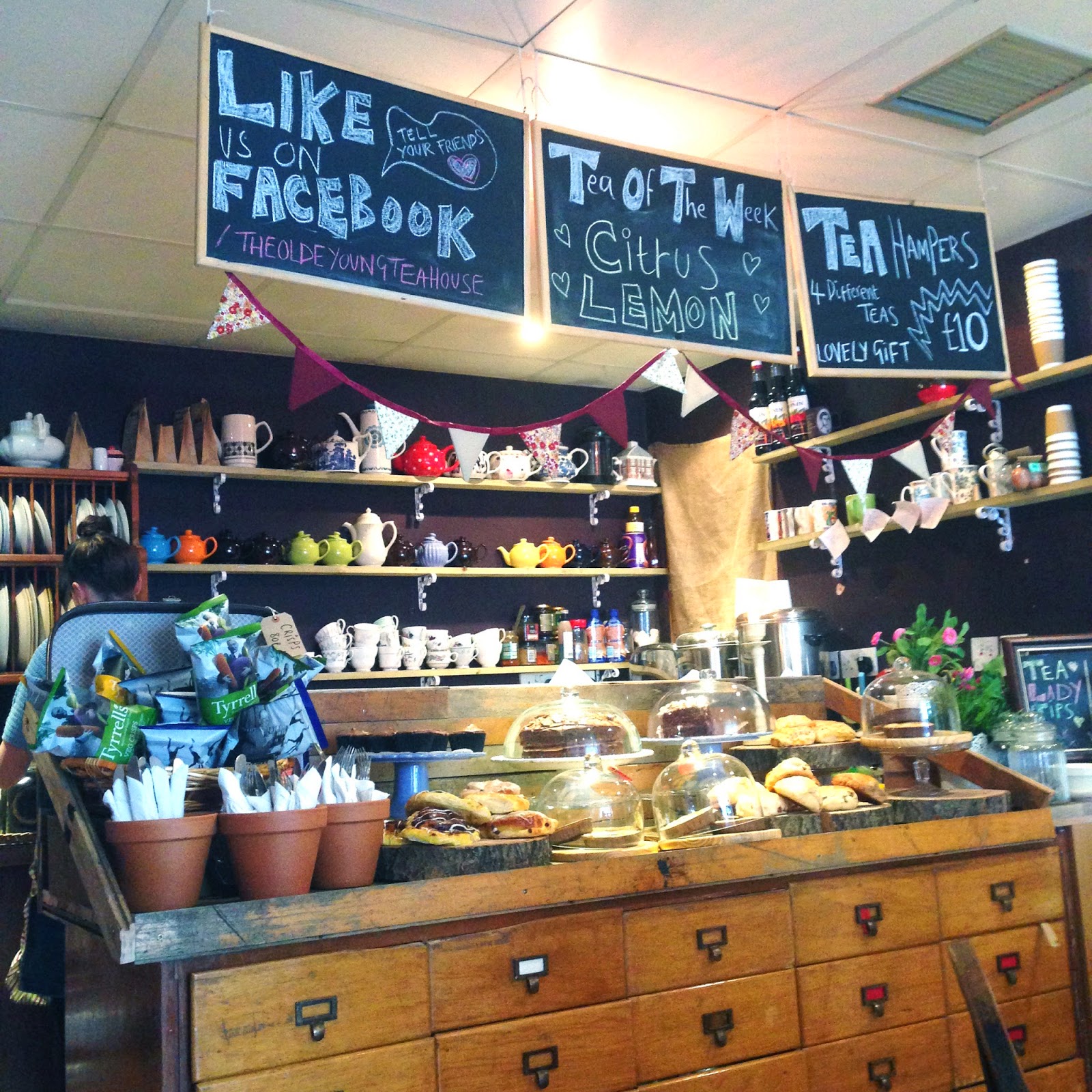 robynmakesthings: the olde young tea house | middlesbrough