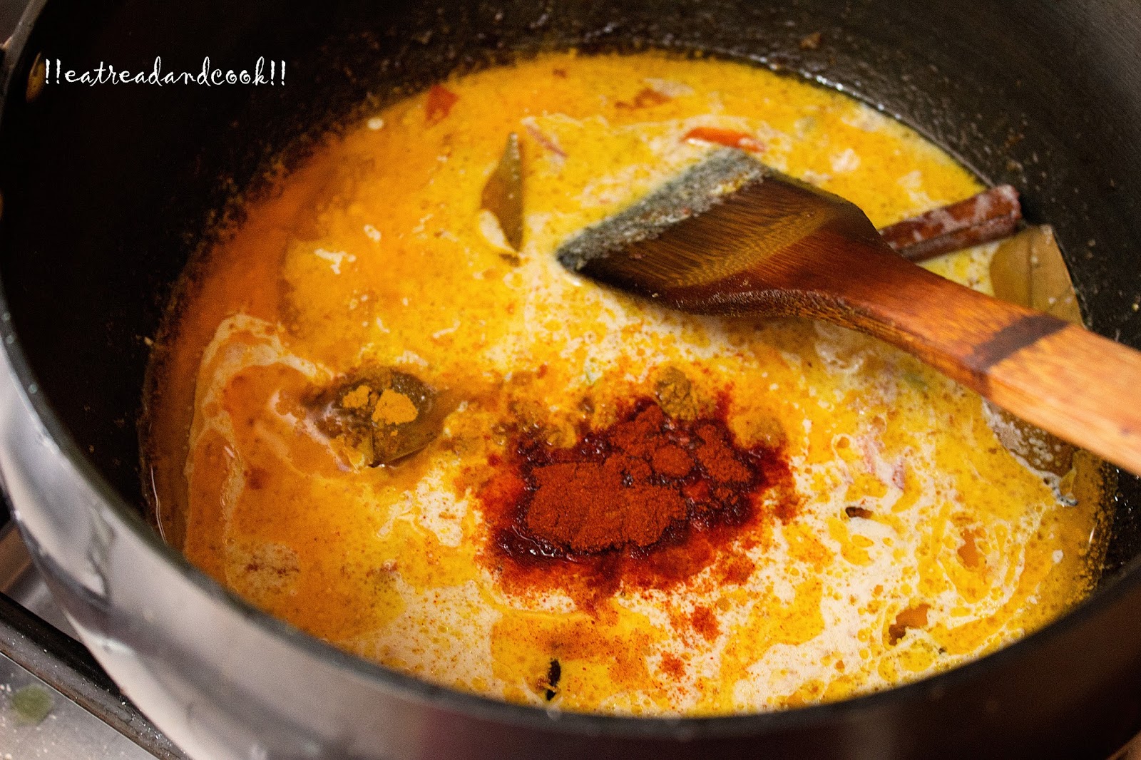 Doi Fulkopi / Cauliflower in a creamy yogurt sauce