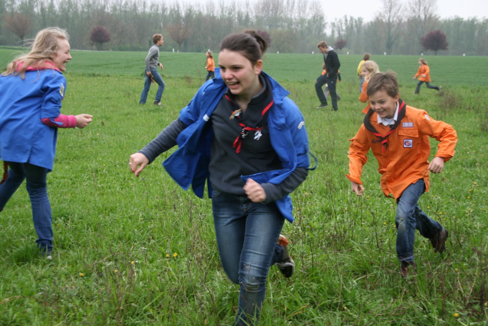 Scouts et Guides de France Lambersart: LE GRAND JEU ORGANISE PAR LES SCOUTS