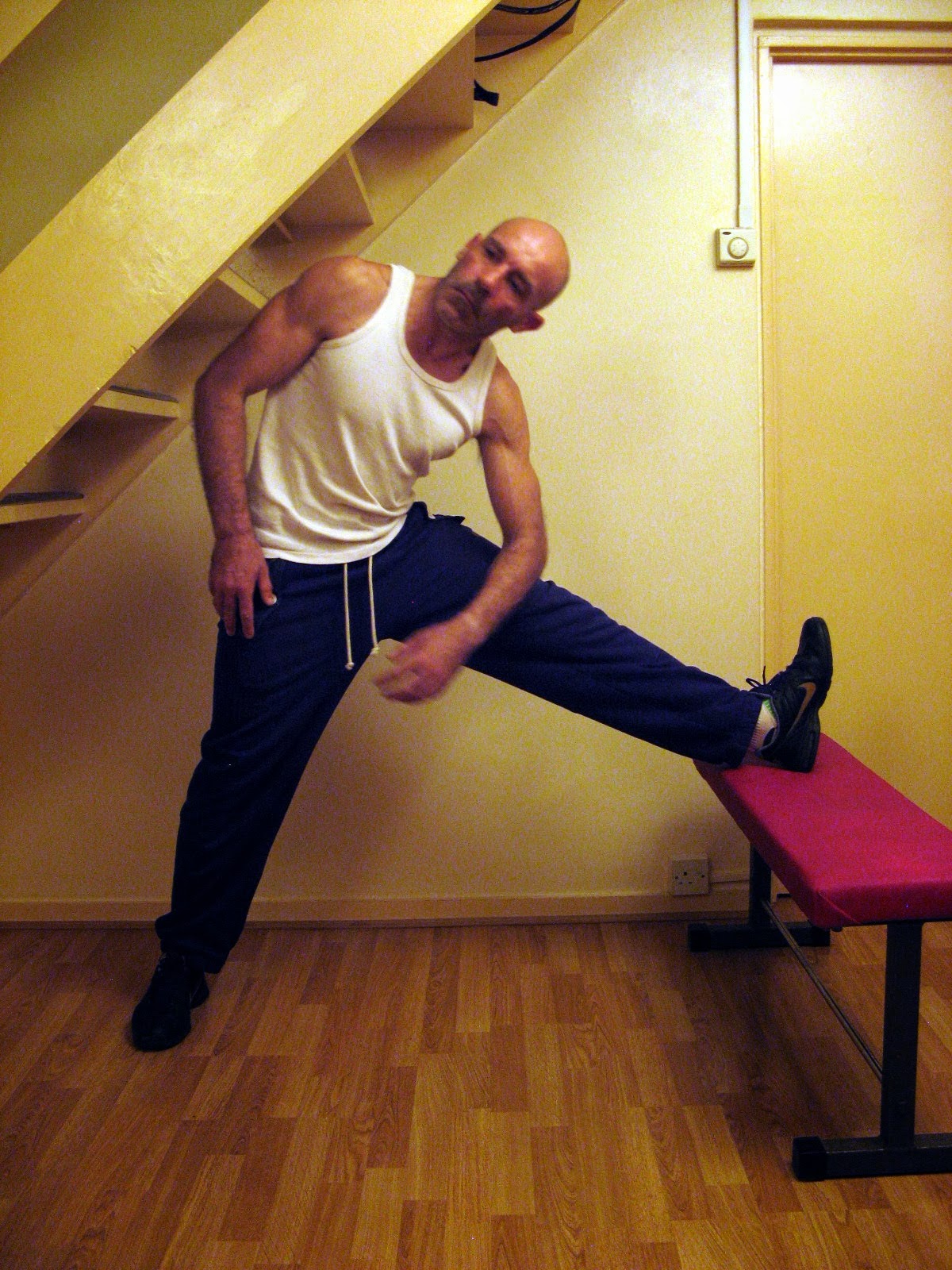 Start Bodyweight Training: Simple static stretching routine