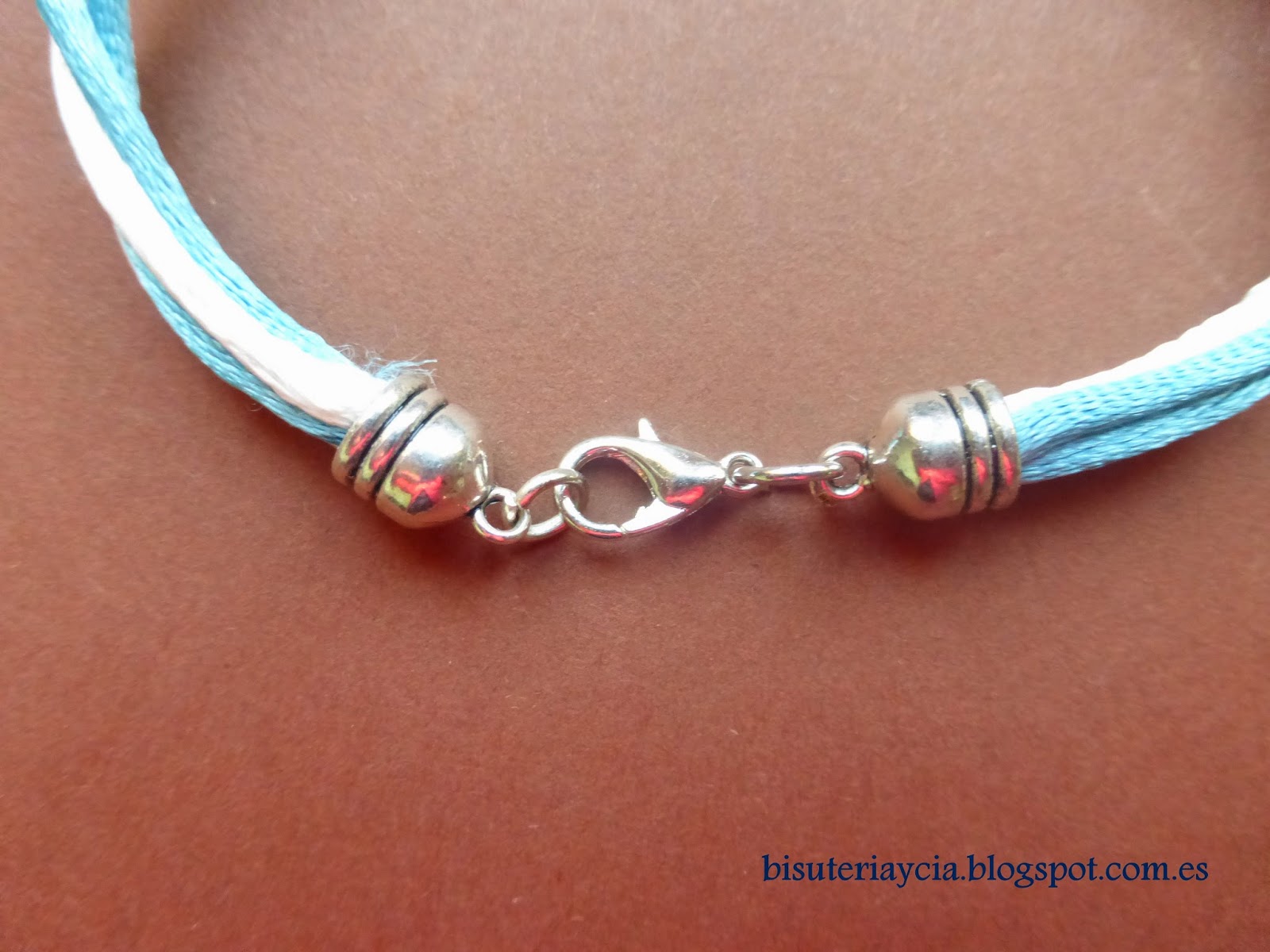 Bisuteriaycia: Como cerrar collares y pulseras