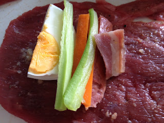 Cozinha do Quarta: Bracciola con Spaghetti - Bife à Rolê com Spaghetti