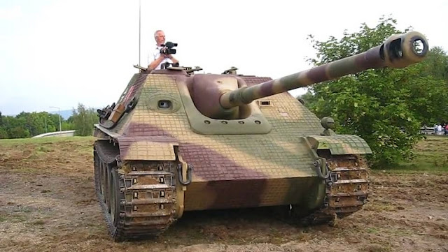 HISTOREICH: SdKfz 173 Jagdpanzer V Jagdpanther musee de saumur