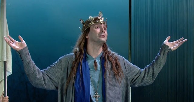 RICHARD II: David Tennant Explains His Character's Style & Hair