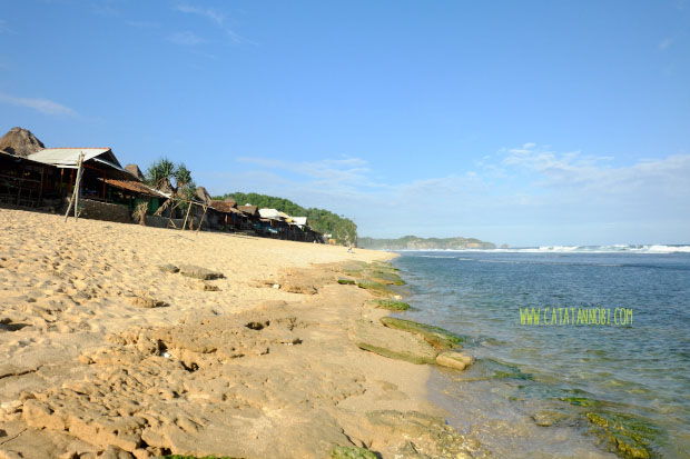 Pantai Sepanjang, Gunungkidul - Tak Sepanjang Jalan Kenangan | Catatan Nobi