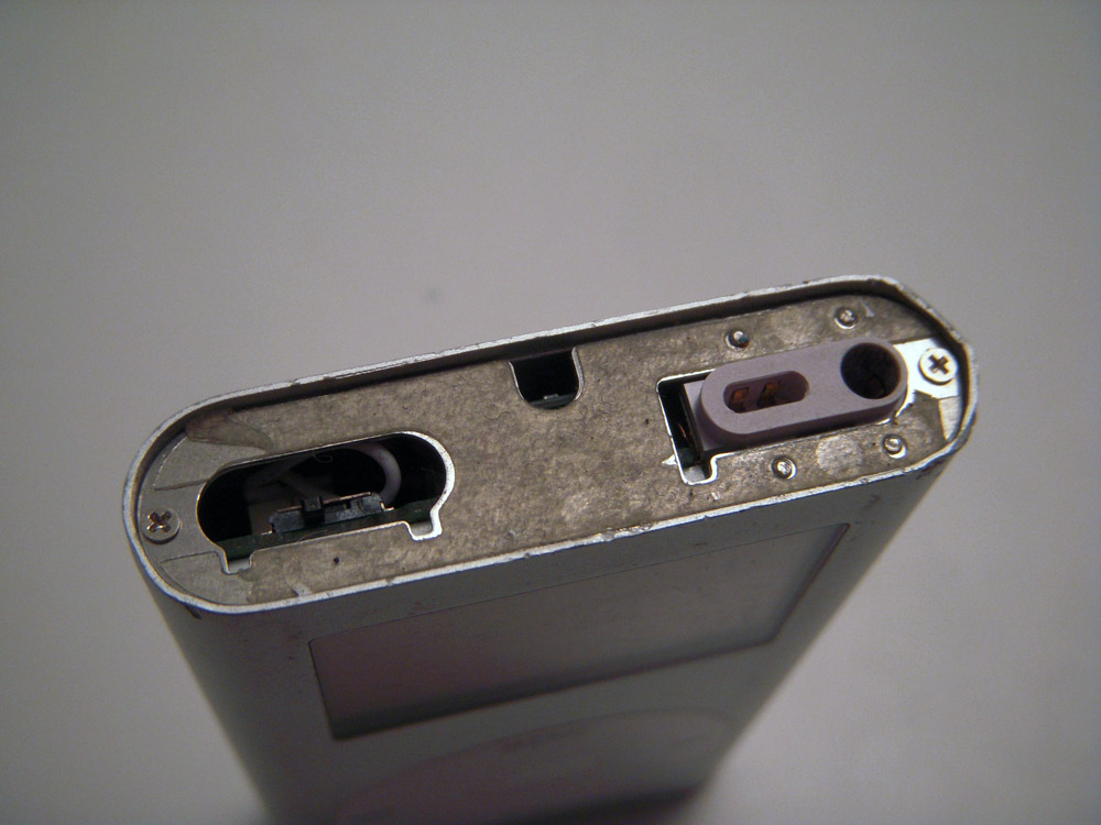 Electric Innards: iPod A1051 (iPod Mini)