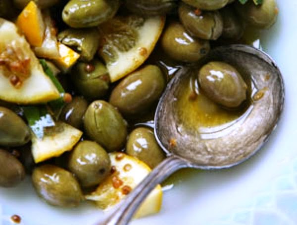 אין כמו מרק העוף של אמא שלי ..... Yummy Bites from Israeli Cuisine ...