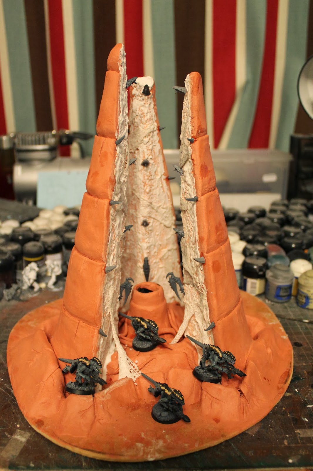 A Guardsman's Guide to Glory: Home-Made Tyranid Spore Chimney