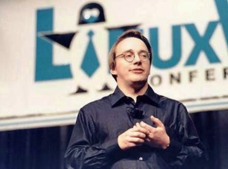 Diah Yulia Siska: PENEMU LINUX, DEBIAN.OWNCLOUD,WORDPRESS