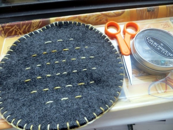 Last minute makes: felted wool trivet