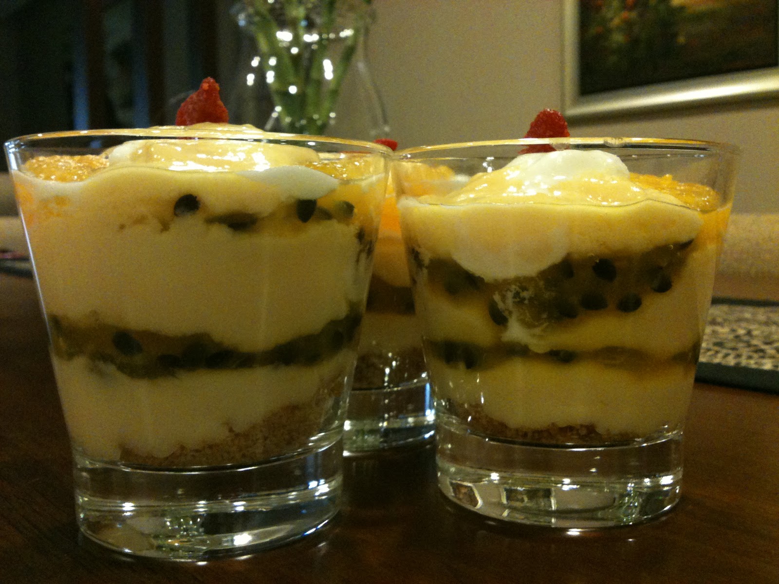 Laman Dapur Helen: LEMON CUSTARD PARFAIT WITH PASSION FRUITS COULIS ...
