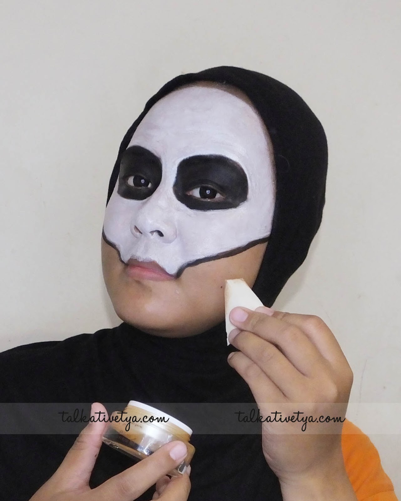 [TUTORIAL] Voodoo Witch Halloween makeup tutorial | Talkative Tya ...