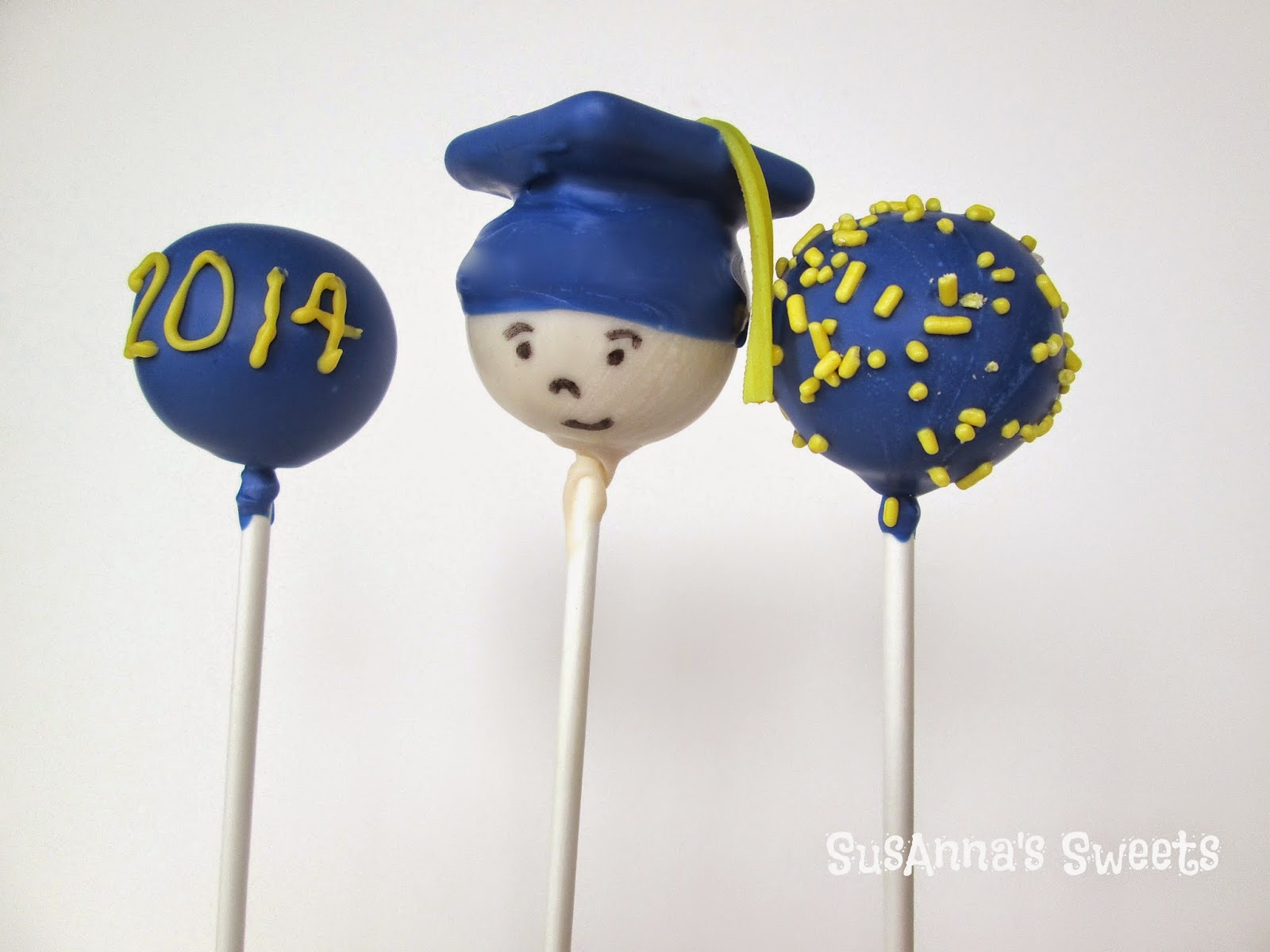 SusAnna's Sweets: Graduation Cake Pops