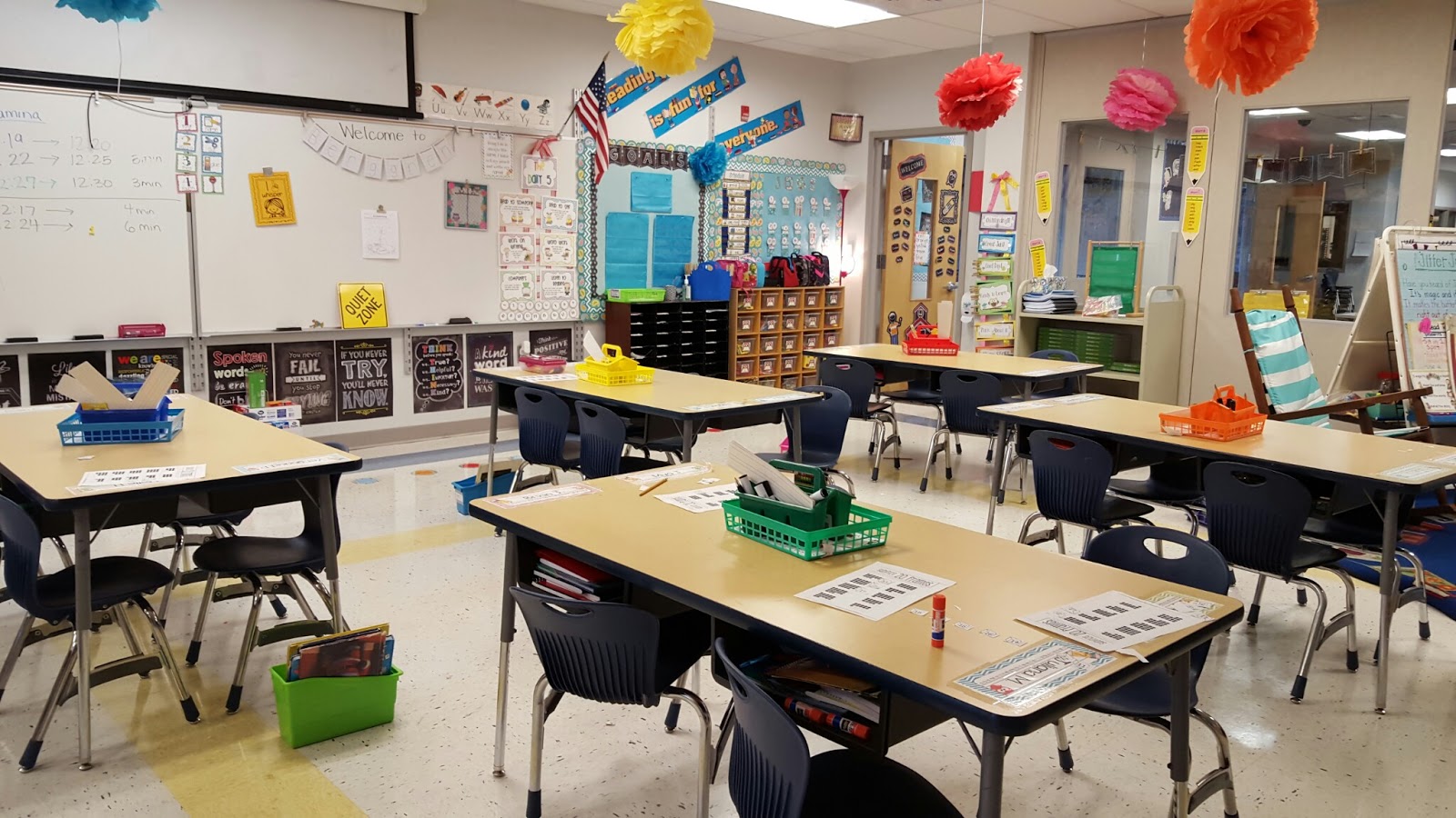 Tales-of-a-First-Grade-Teacher: Week 1 done! classroom pics!