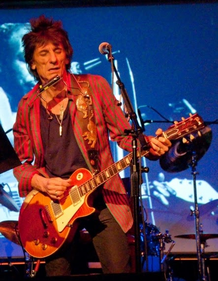 AFTERMATH: Ronnie Wood Furious Over Kanye West Glastonbury Slot...
