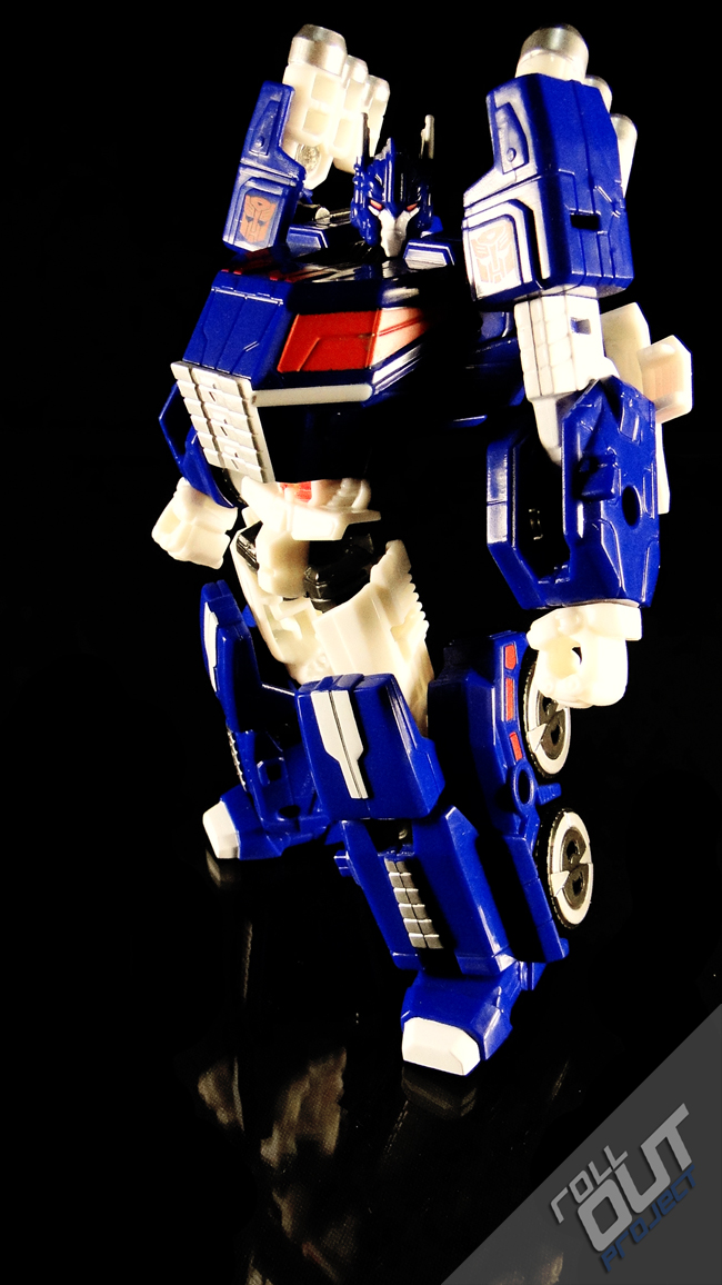 Roll Out - Project: Ultra Magnus (FOC) - Generations - HASBRO