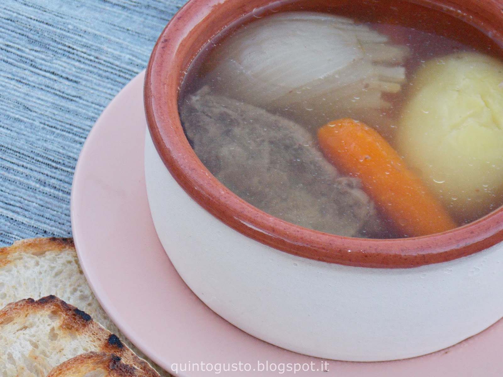 Brodo di manzo | Apriti Sesamo - Cucina greca e non solo