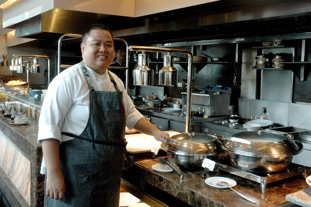 DUDE FOR FOOD: Home for the Holidays at F1 Hotel Manila