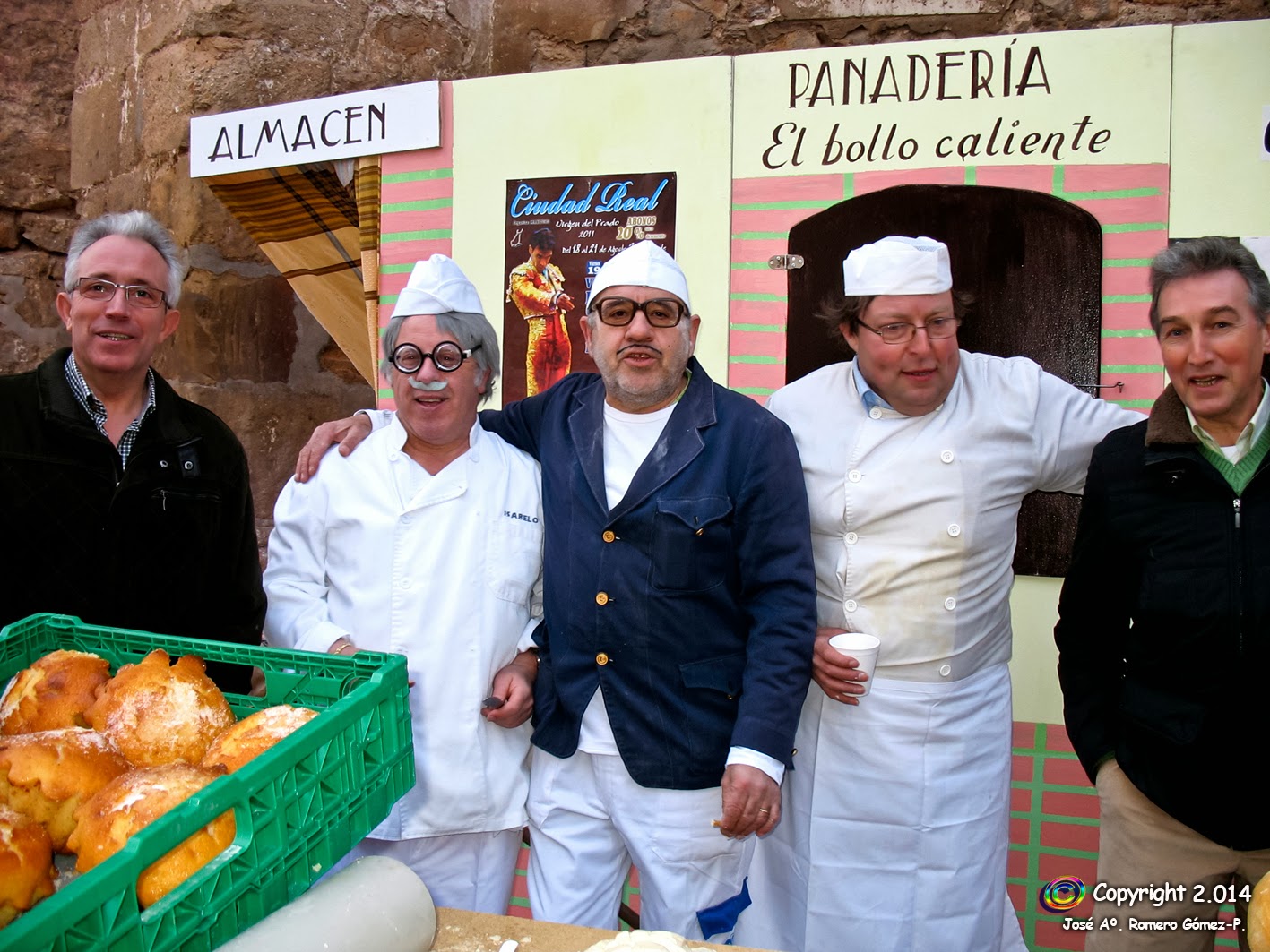 Manzanares en Imágenes: La panadería el “Bollo Caliente” y su lema “Al ...