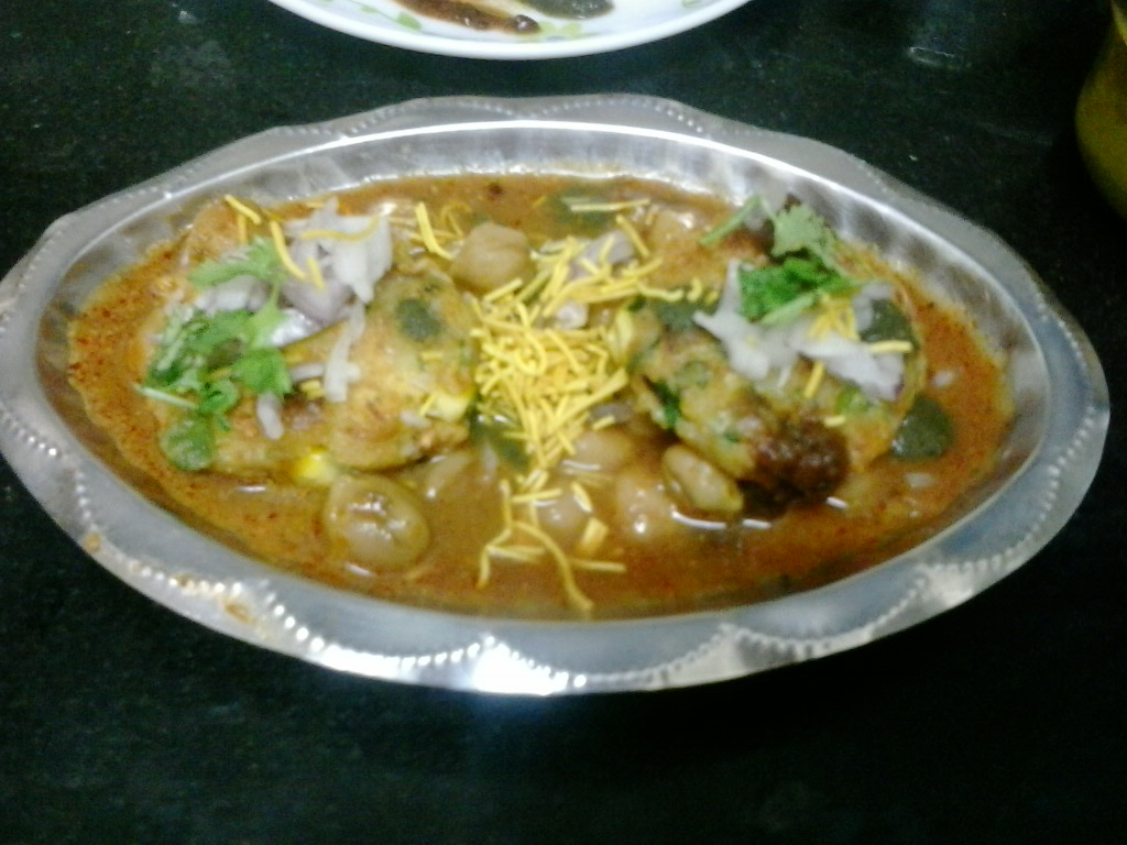 Chole tikki chat | aloo tikki with chole chaat recipe | Annapurna