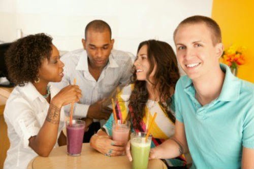 El hombre, ser social llamado a vivir en Familia.... 7° A - B