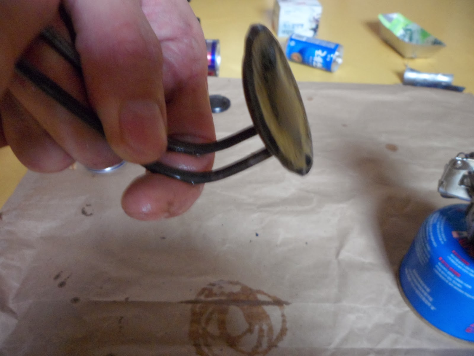 How to make the 'pop pop' boats' steam engine with an iron can ...